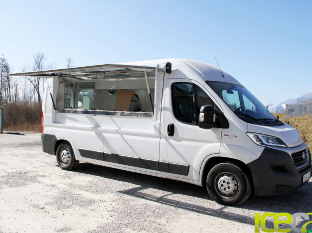 Ice-cream parlour food van for street food vending - Icecar set-ups